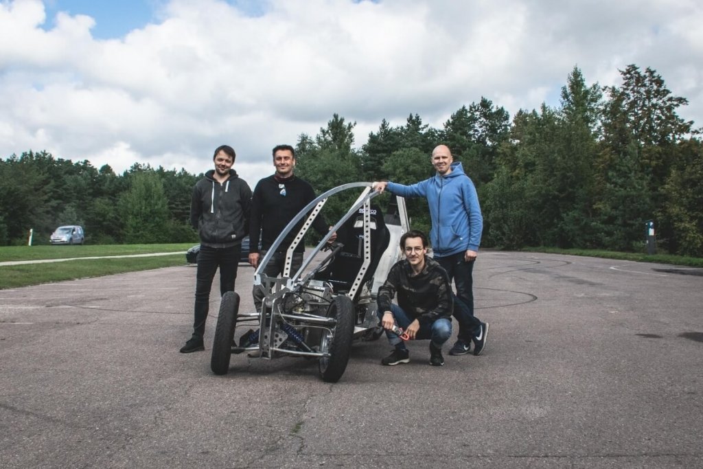 Story › AKO Technical